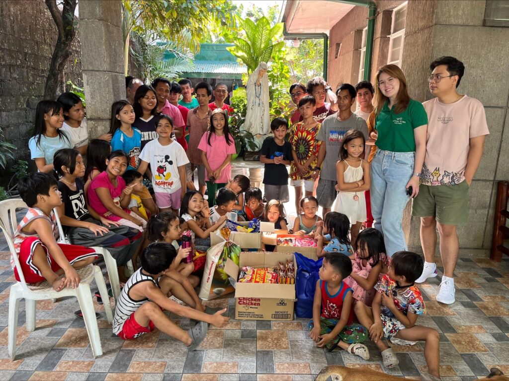 We Share and Care from the Heart - Virtual Elves VA Hub