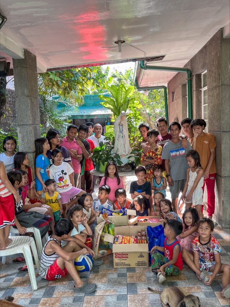 We Share and Care from the Heart - Virtual Elves VA Hub